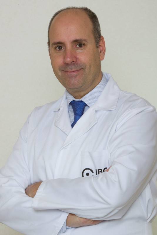 El Dr. Javier Cortés ocupa el puesto número 1 del mundo como experto en cáncer de mama HER2 ...